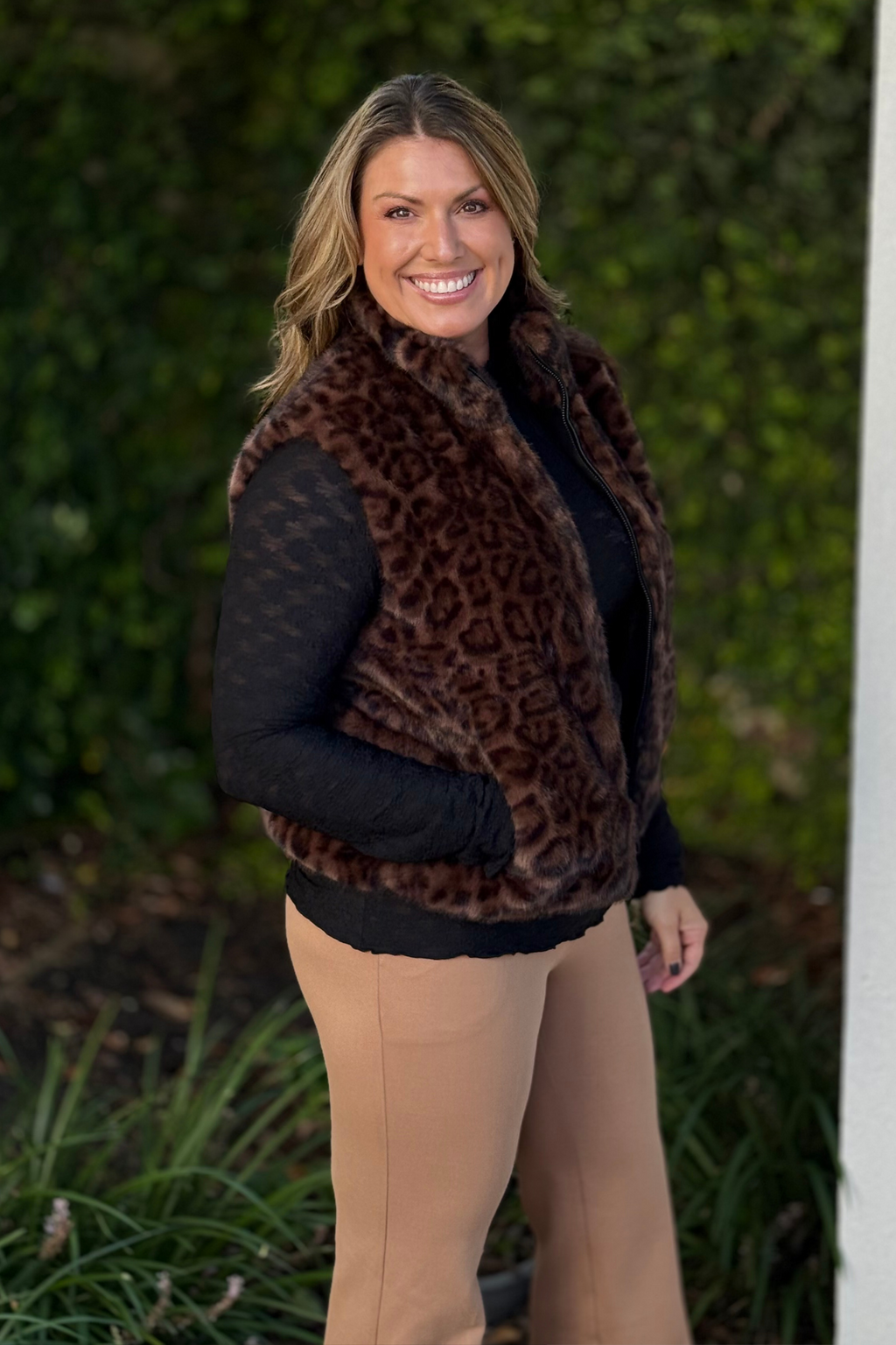 Renuar Vegan Leopard Vest in Chestnut – Faux Fur Leopard Print Fall ...